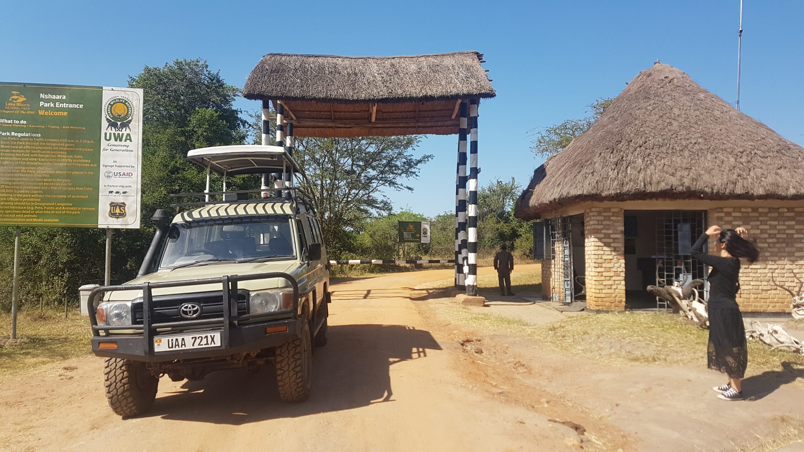 Gorilla Safaris in Uganda, Rwanda & Congo | Bamboo Ecotours